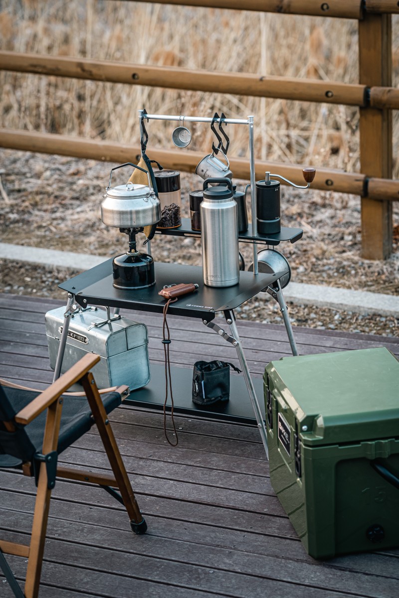 การตั้งแคมป์แบบ Solo Minimal กับ Commanine Campbell Table — Camp One ...